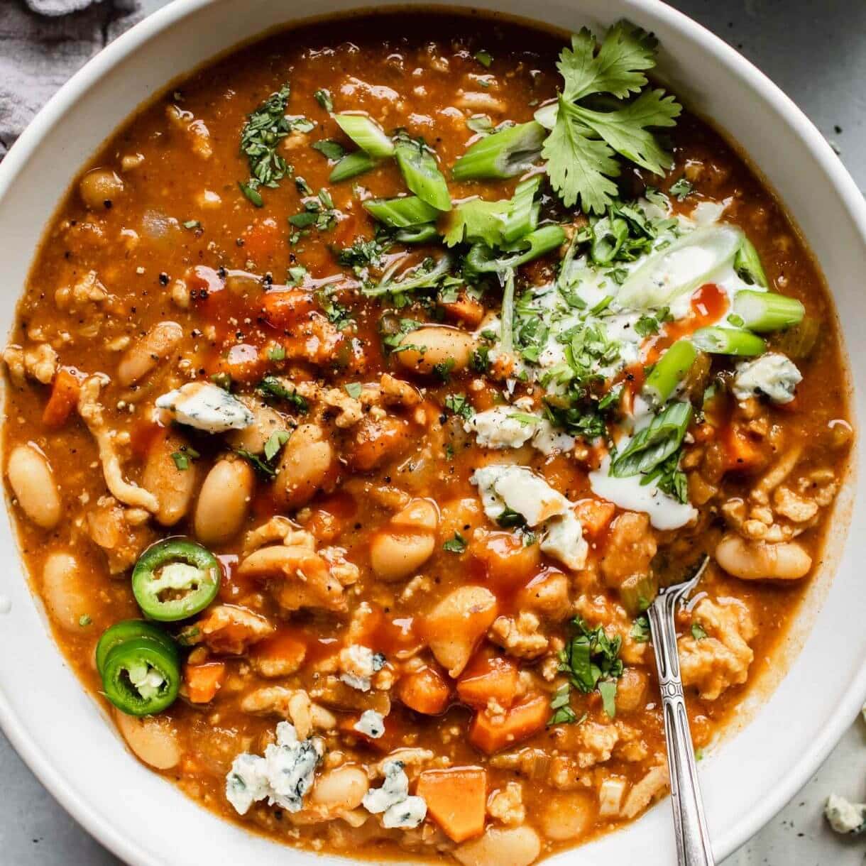 The BEST Buffalo Chicken Chili - Platings + Pairings