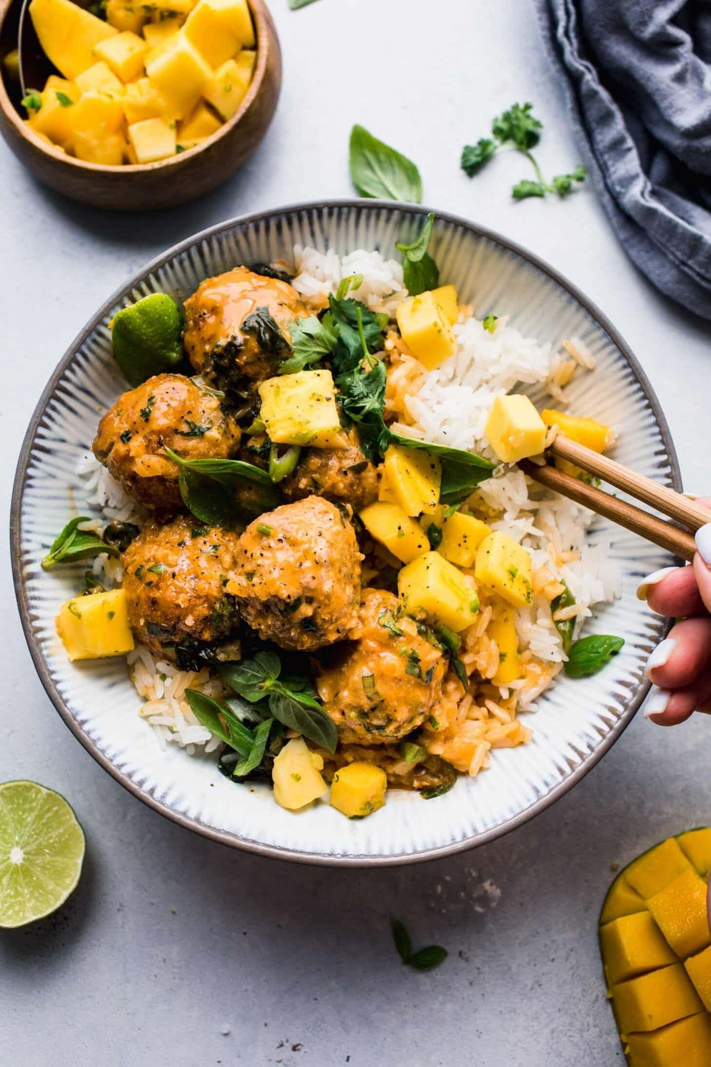 30+ BEST Sauces for Meatballs (Simple Recipes)