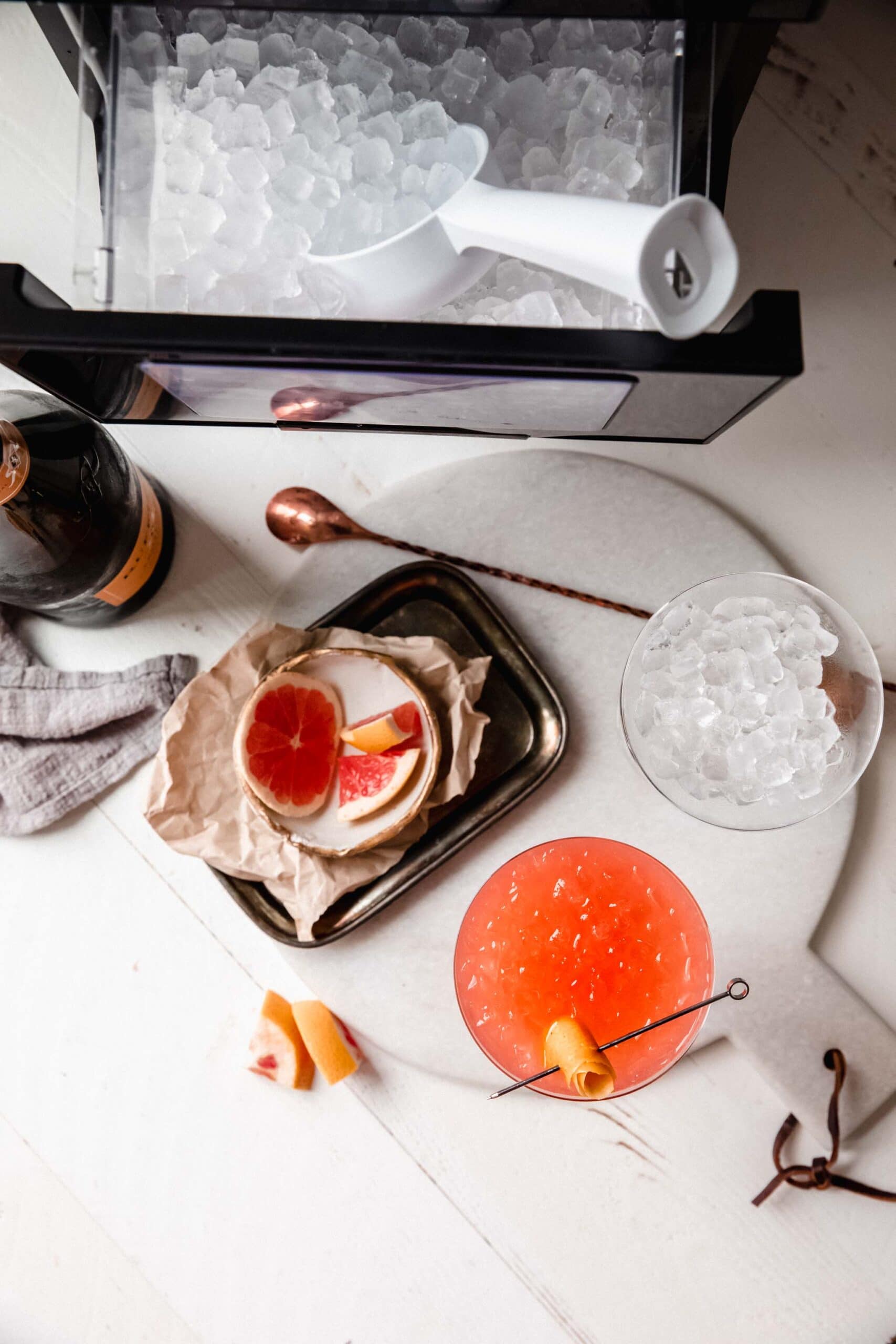 Grapefruit Spritz Cocktail Recipe - Platings + Pairings