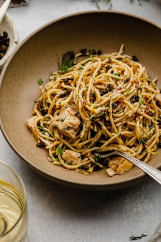 Easy Canned Tuna Pasta Recipe (Ready in 20-Minutes!)