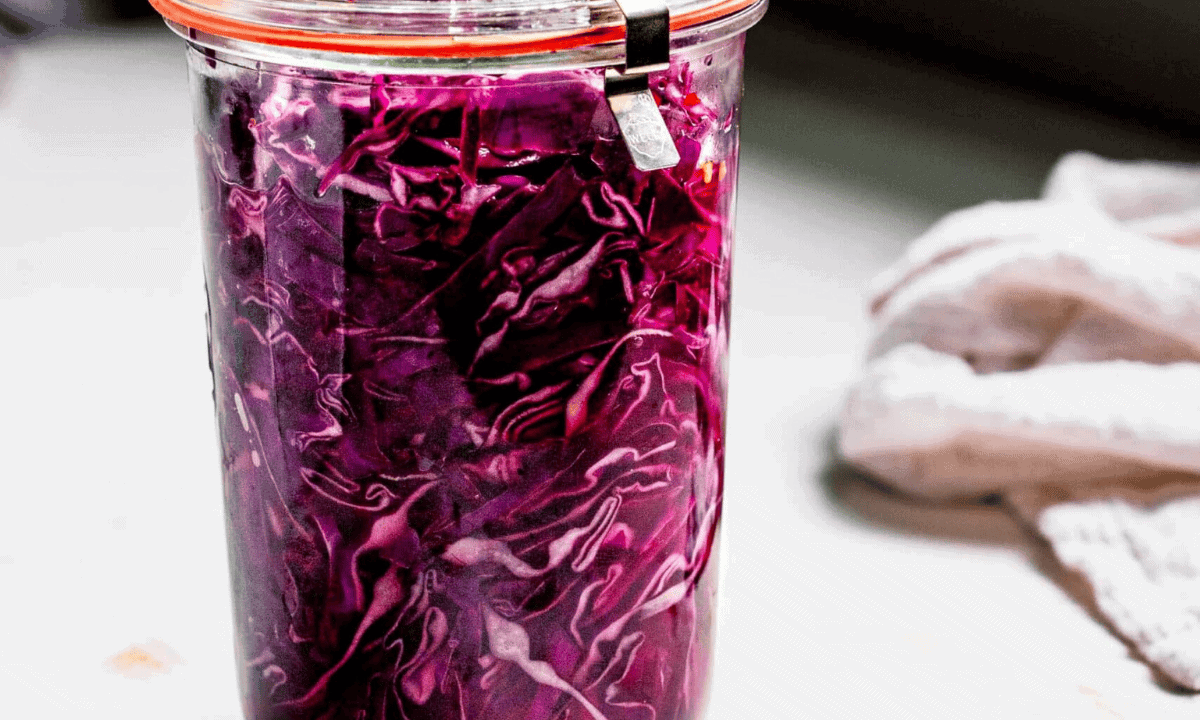 Quick Pickled Red Cabbage – Tangy & Fresh