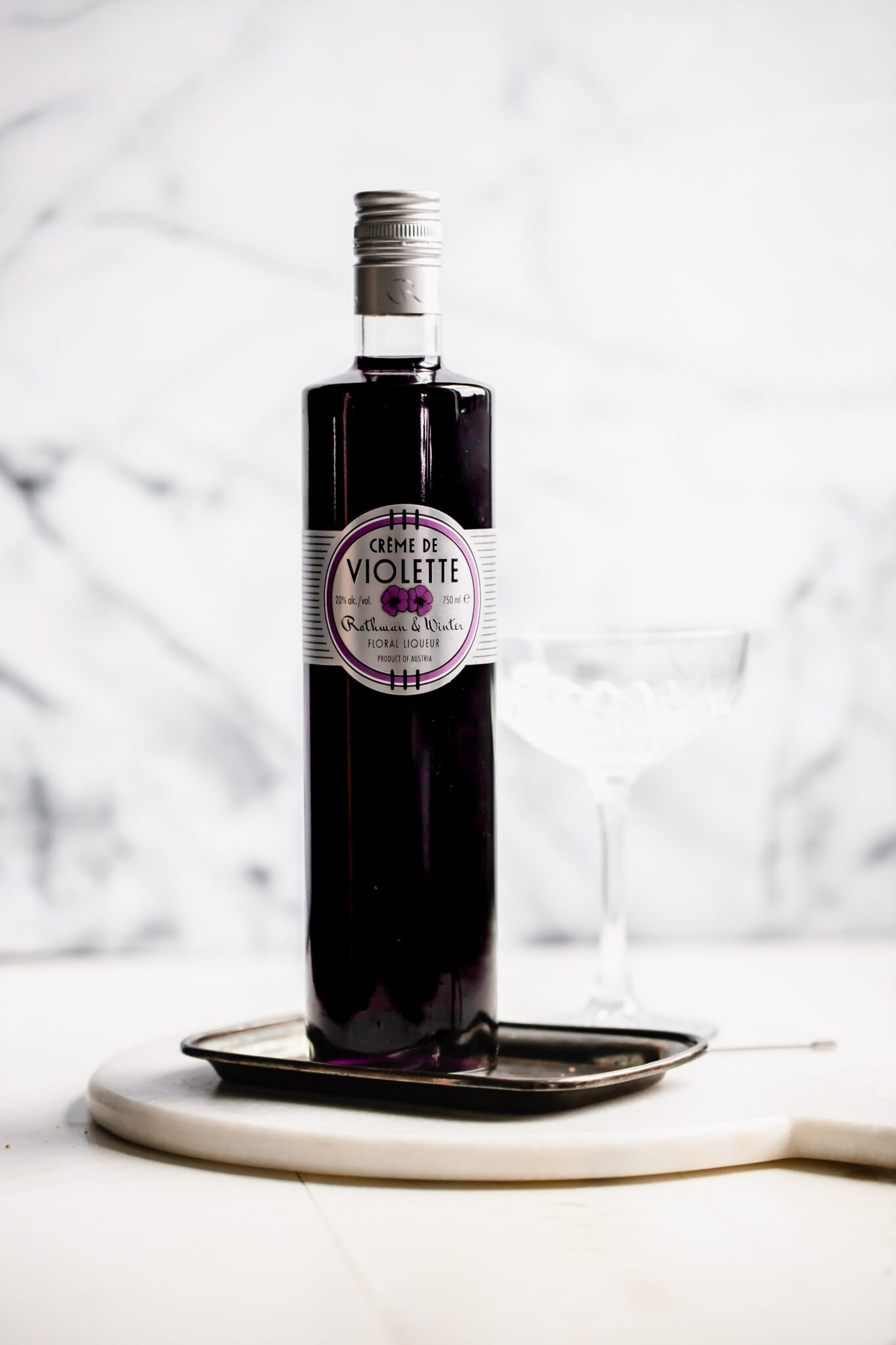 17+ Best Creme de Violette Cocktails - Platings + Pairings