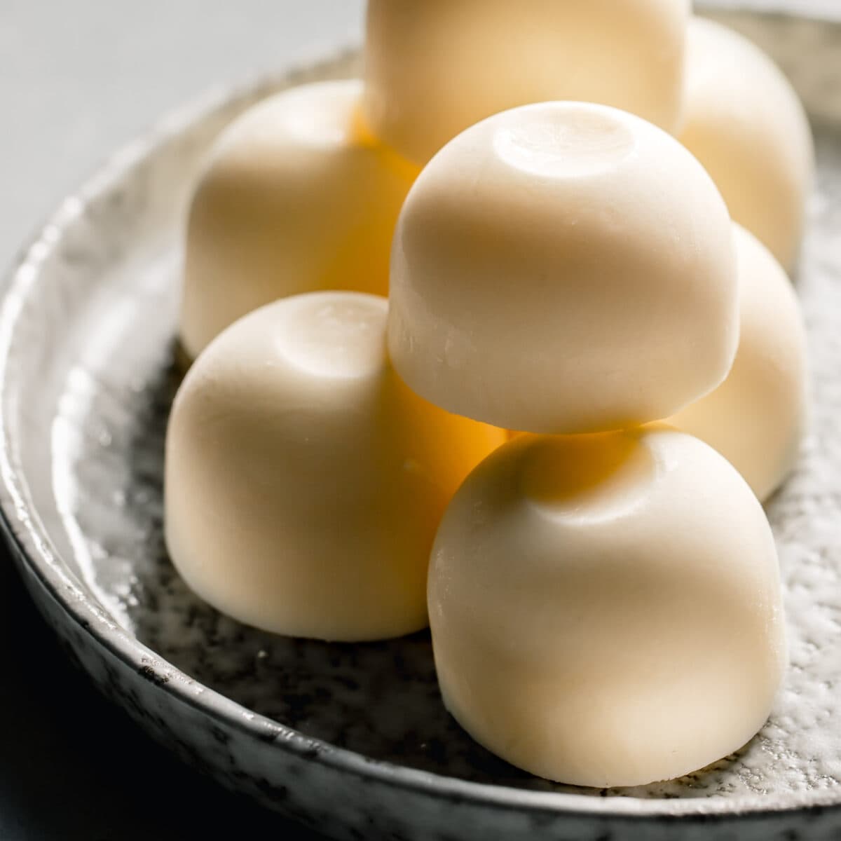 Can You Freeze Heavy Cream? (EASY How To Guide)