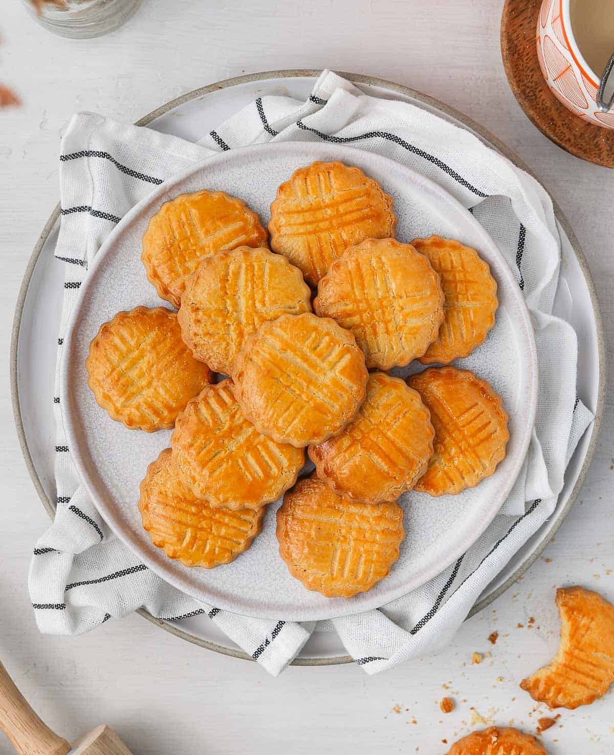 35+ Traditional French Desserts (+ Easy Recipes)