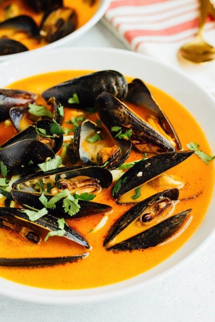 15+ Sensational Sauces for Mussels (Easy Recipes)