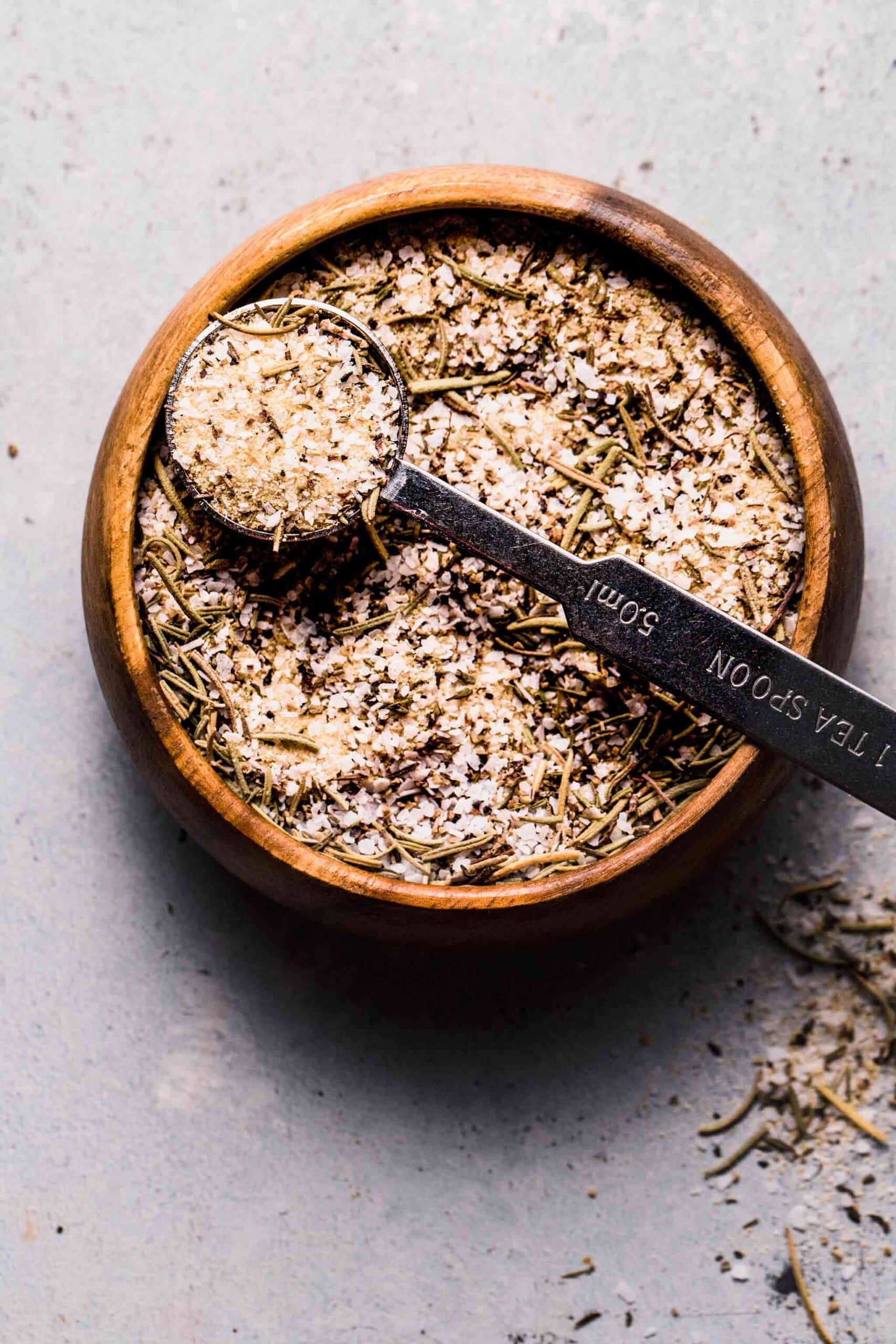 The BEST Prime Rib Rub (for Smoking, Oven or Traeger)