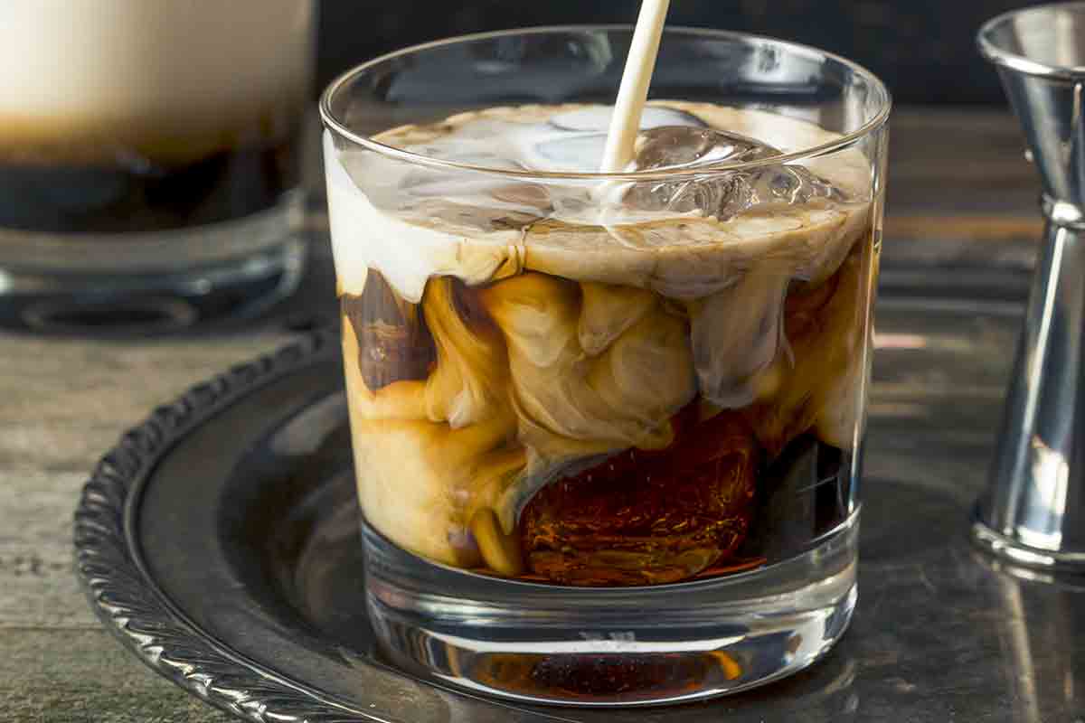 15+ Simple Baileys Cocktails (with Easy Recipes)