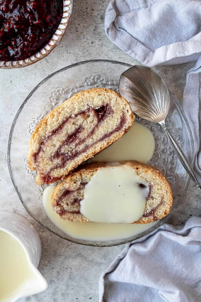 25+ Traditional British Desserts - Platings + Pairings