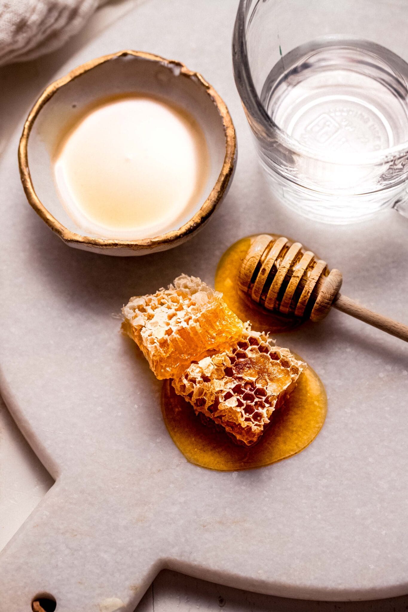 How to Make Honey Simple Syrup (For Cocktails, Cakes Tea & More!)