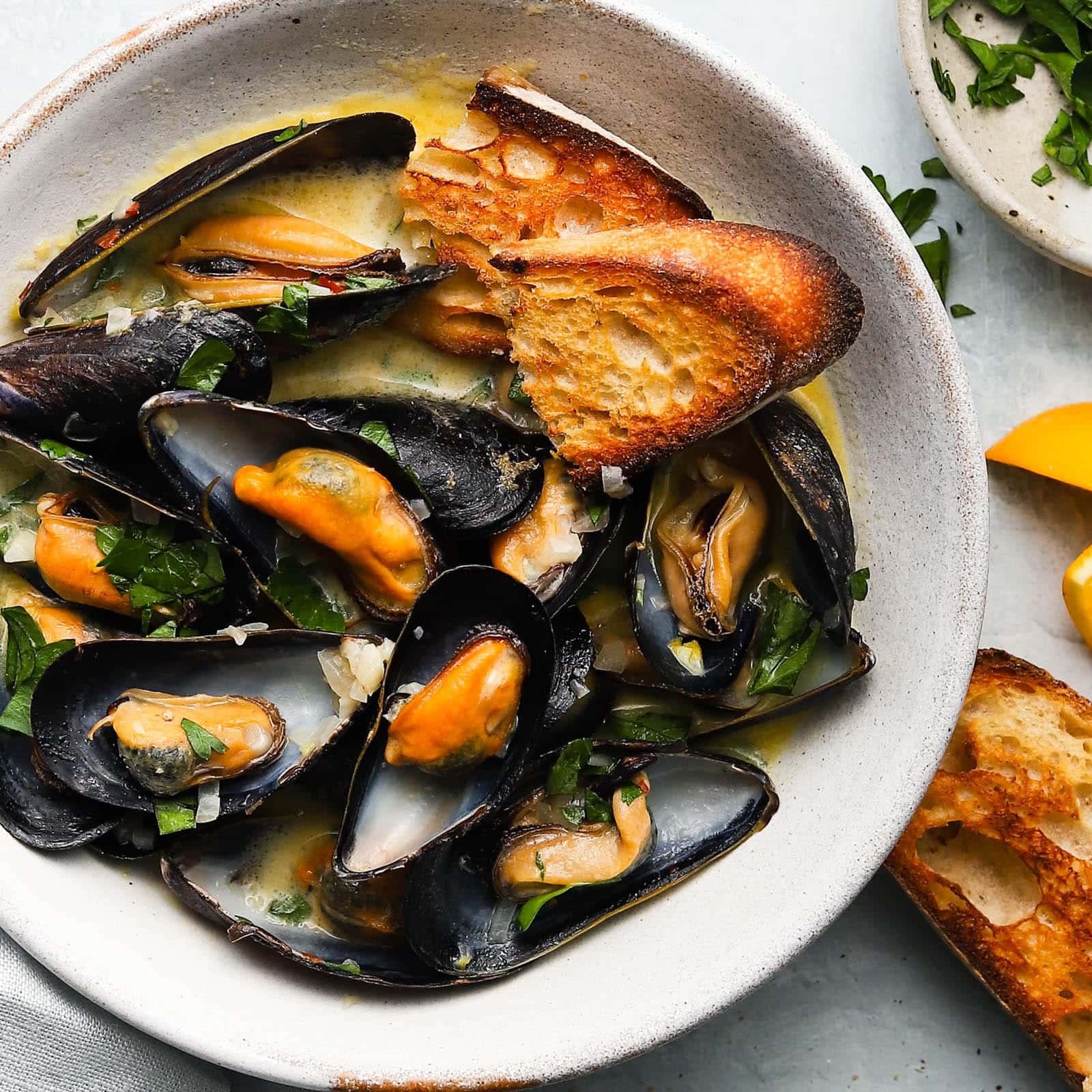 15+ Sensational Sauces for Mussels (Easy Recipes)