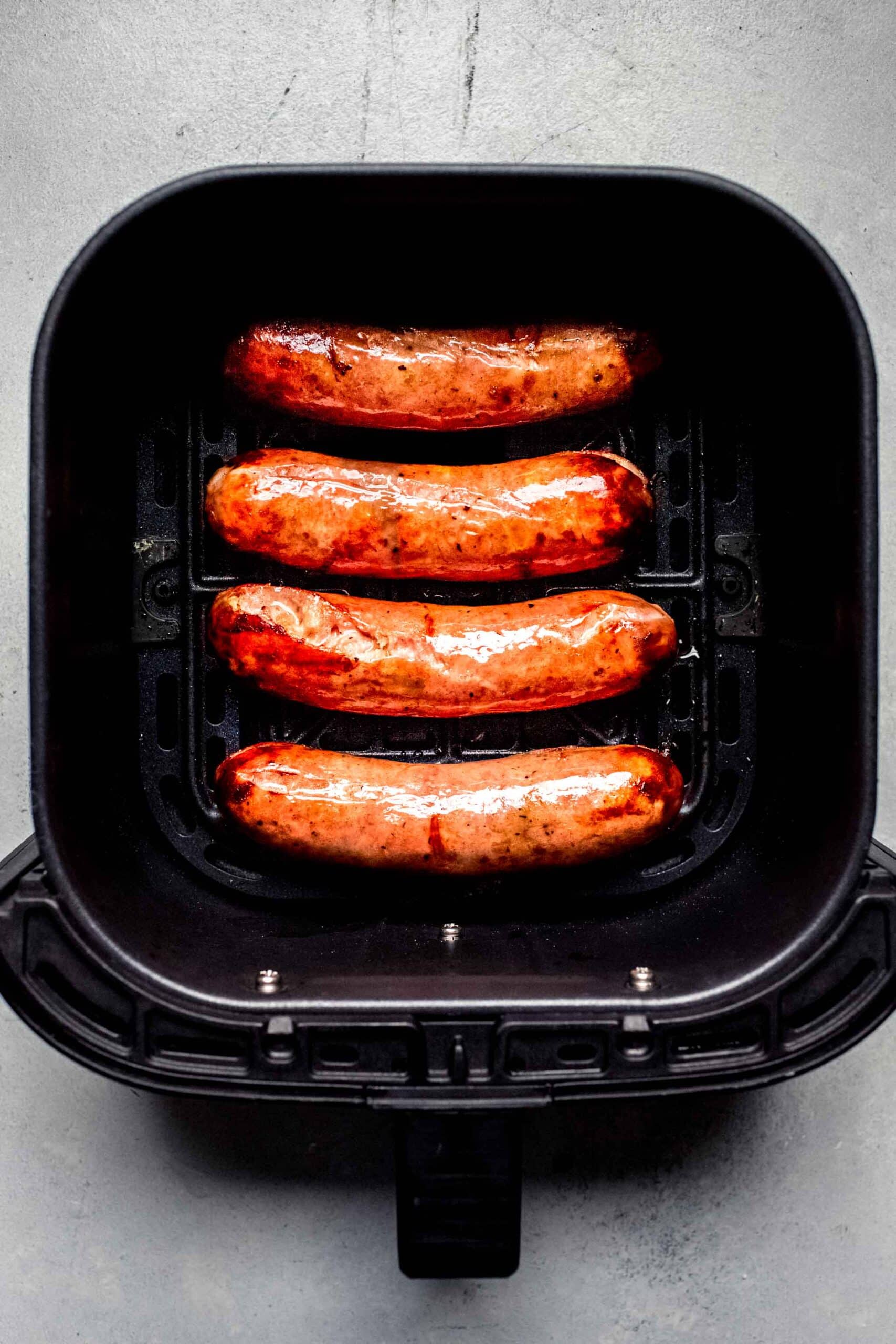 Easy Air Fryer Sausages Recipe (Crispy & Juicy!)