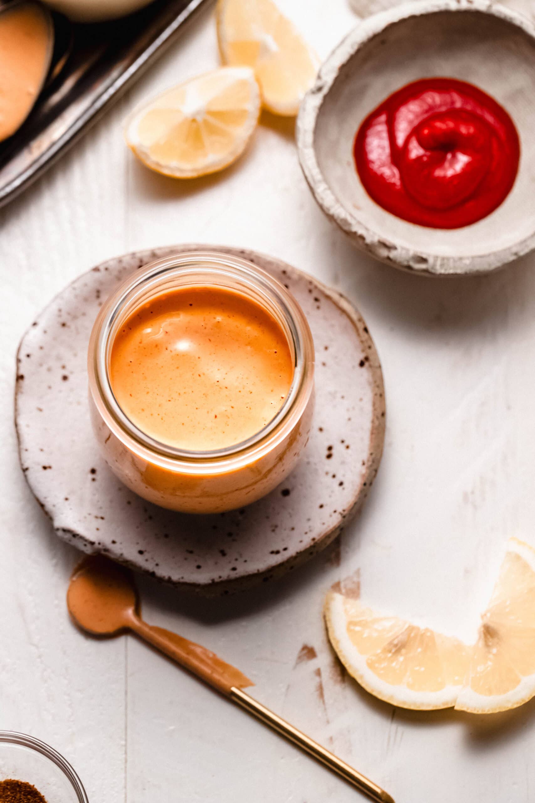 Homemade Sriracha Mayo Recipe (Creamy & Delicious!)