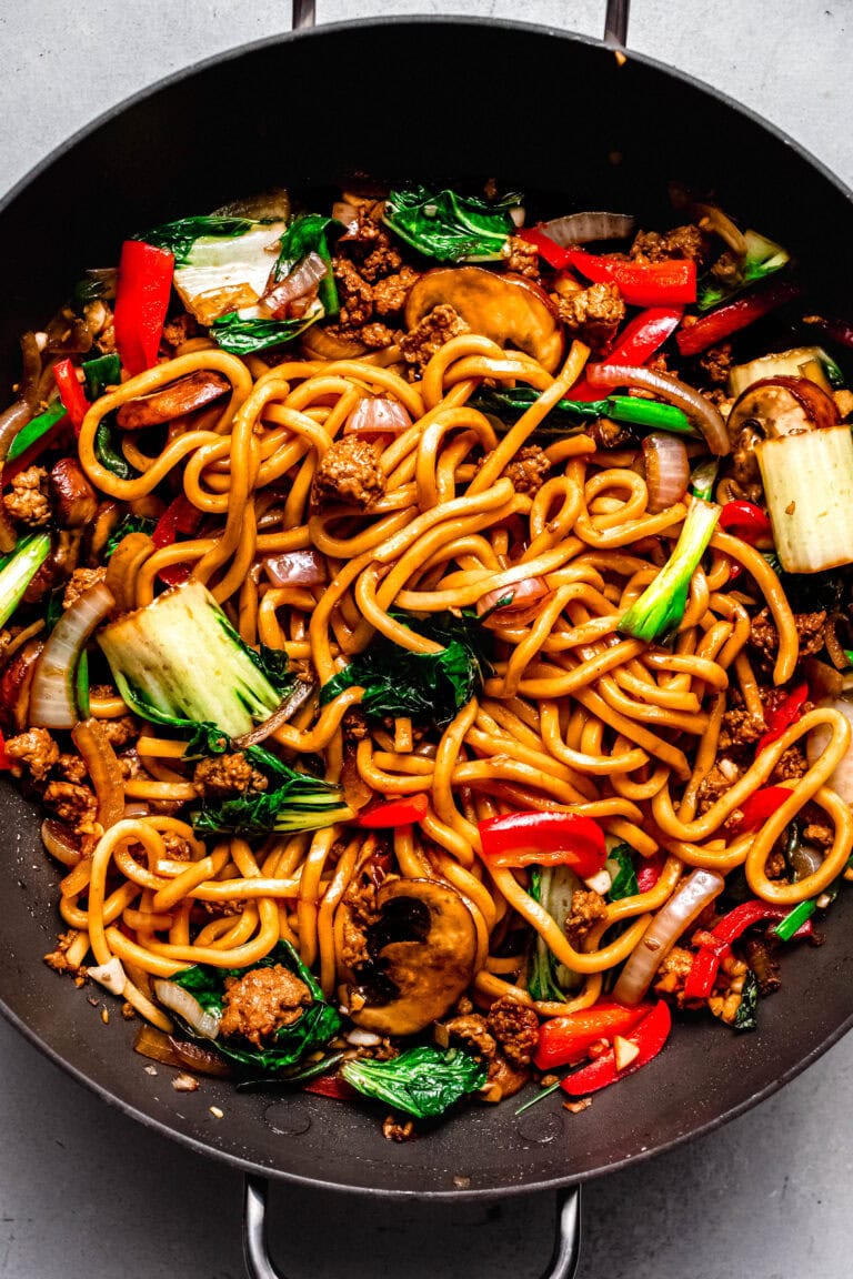 Yaki Udon (Japanese Stir Fried Udon Noodles)