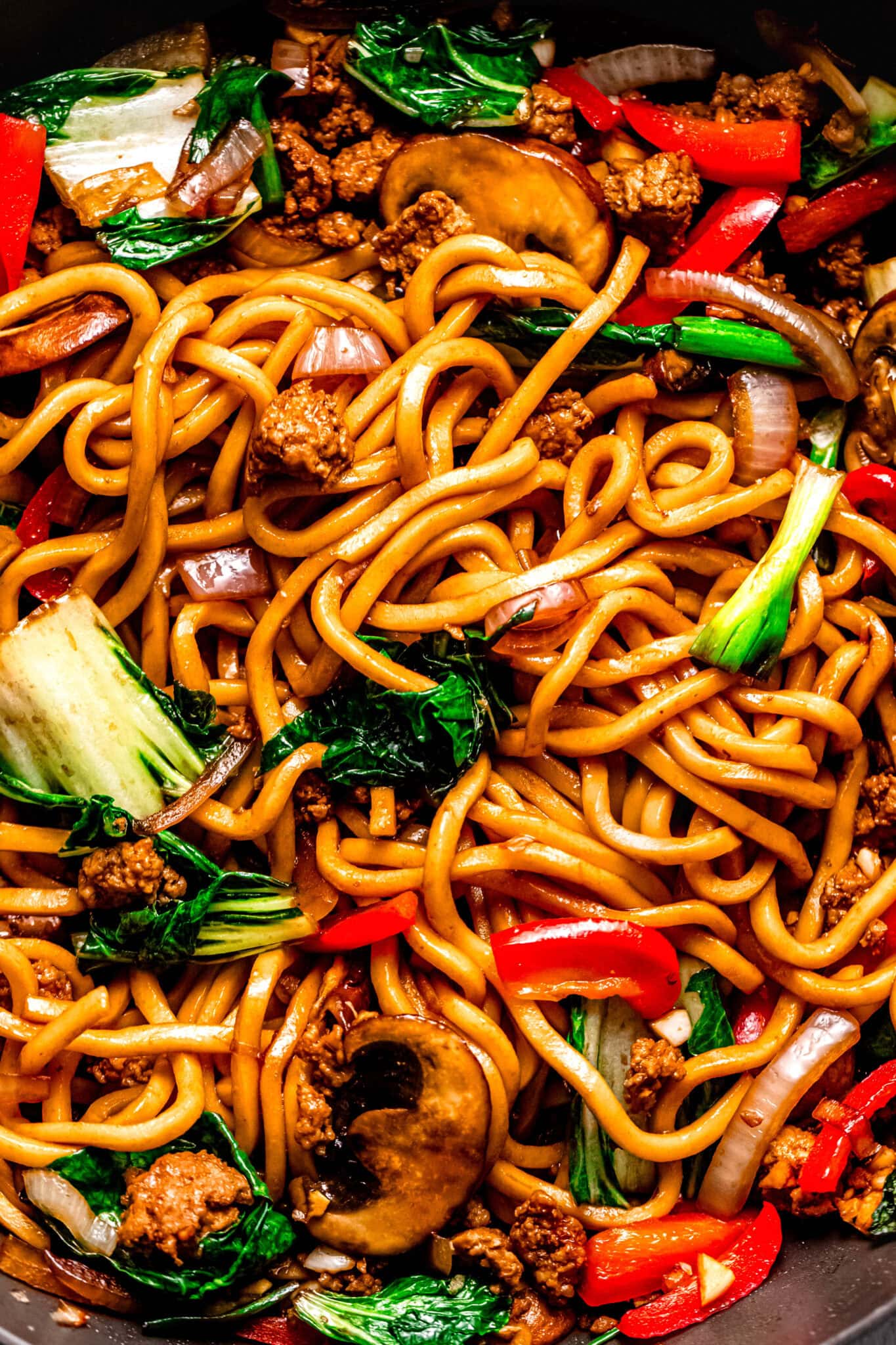 Yaki Udon (Japanese Stir Fried Udon Noodles)