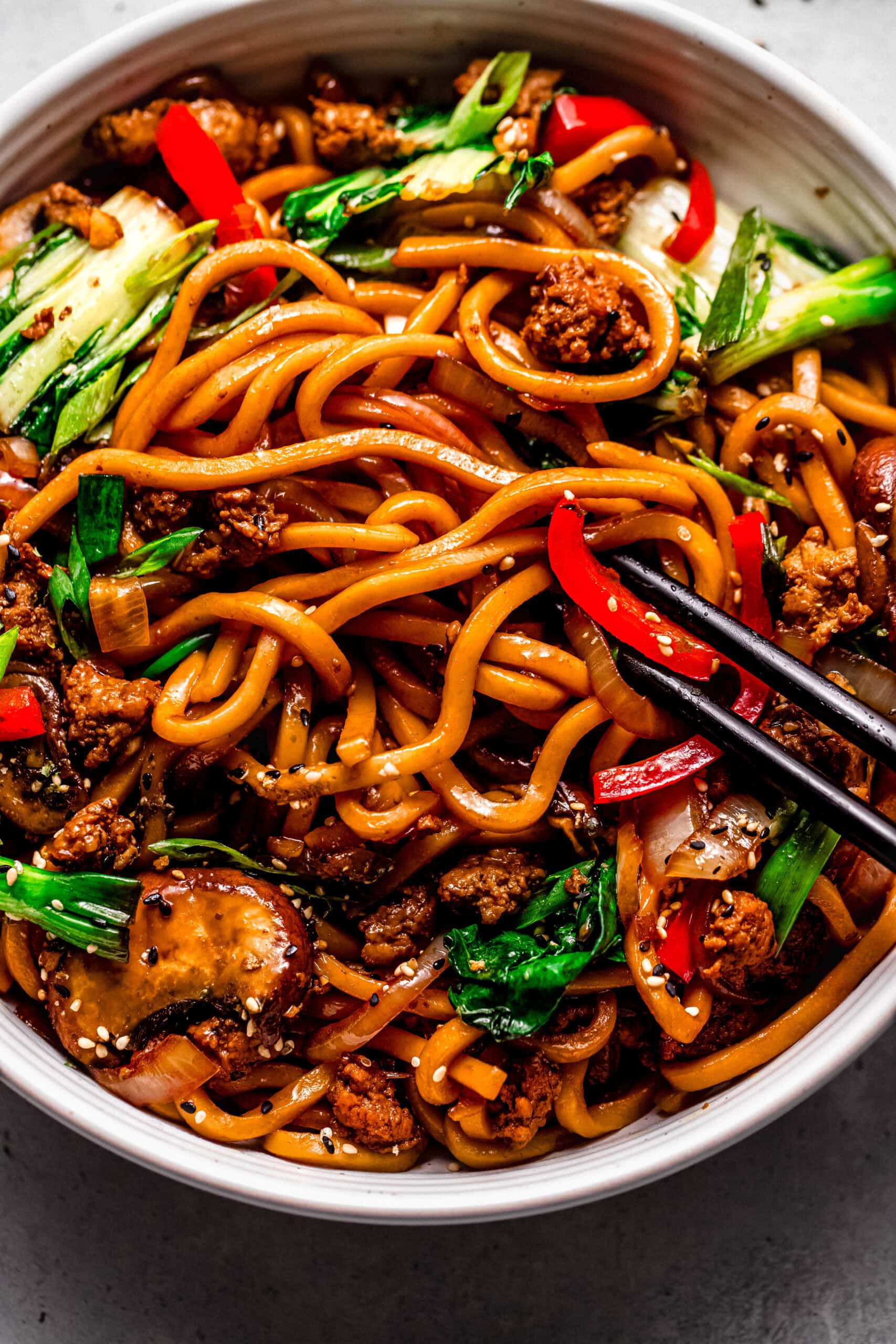 Yaki Udon (Japanese Stir Fried Udon Noodles)