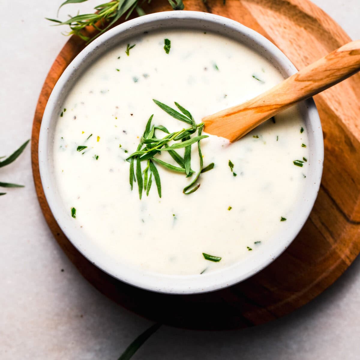 Creamy Tarragon Sauce – Perfect for Chicken, Fish, or Pasta