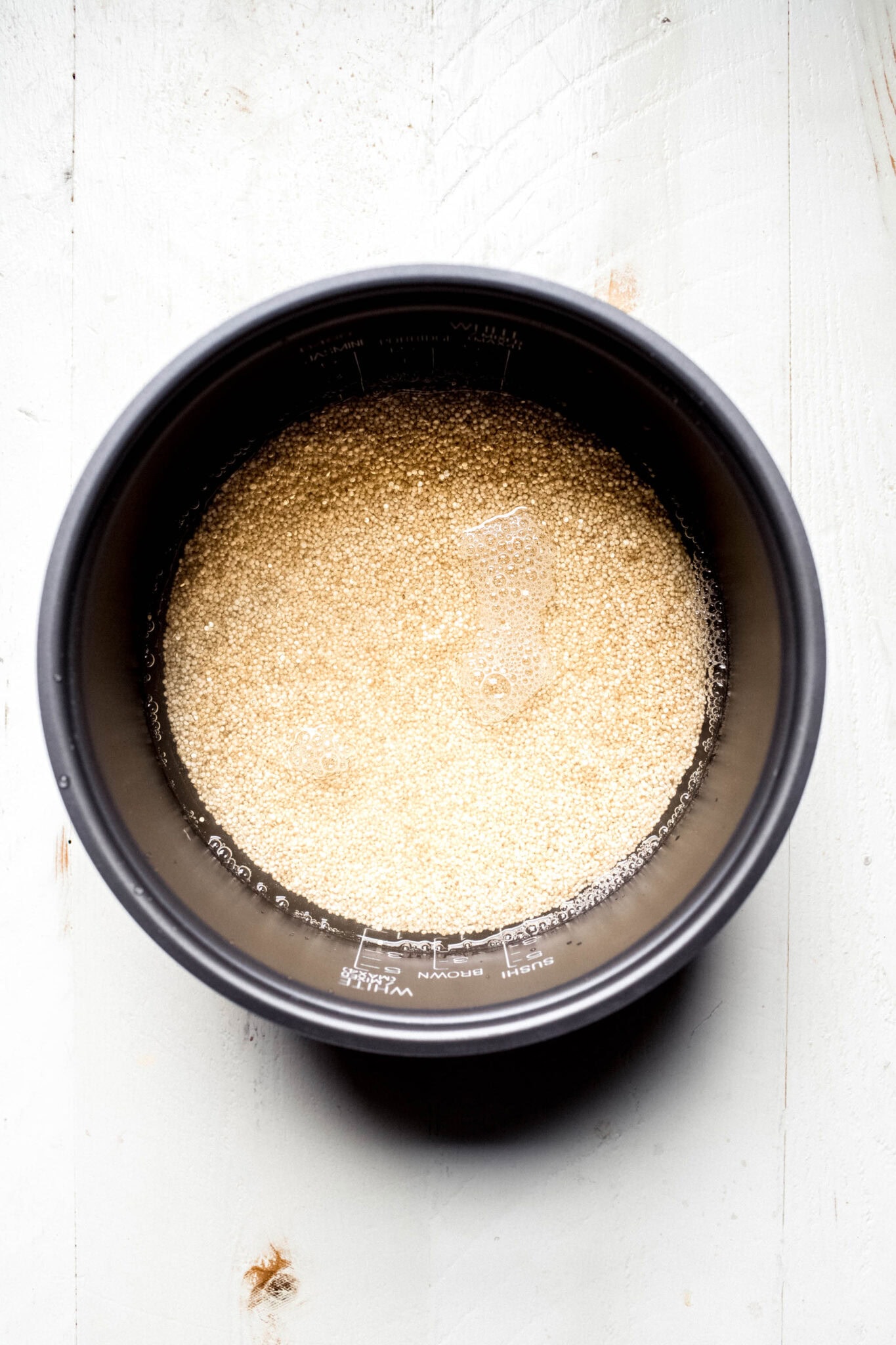 How to Cook Quinoa in a Rice Cooker (Perfect Every Time!)