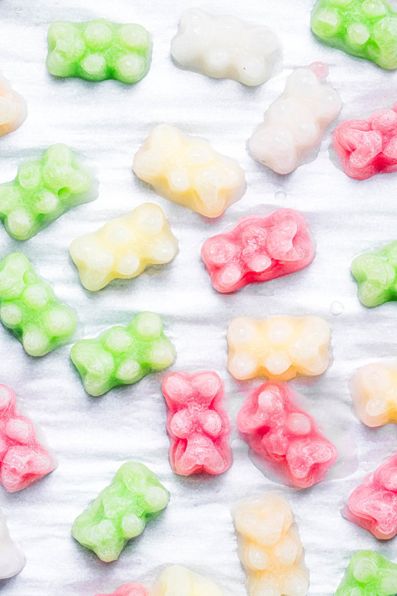How to Make Frozen Gummy Bears in Sprite