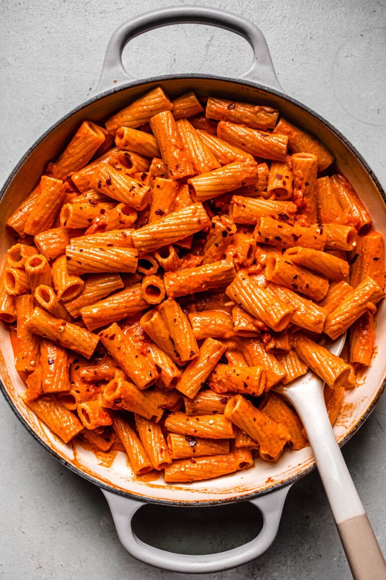 The Best Creamy Spicy Pasta (Quick & Flavorful!)