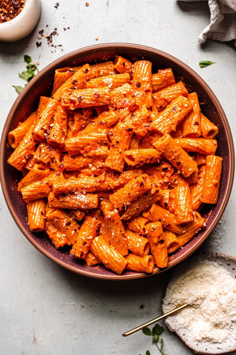 The Best Creamy Spicy Pasta (Quick & Flavorful!)