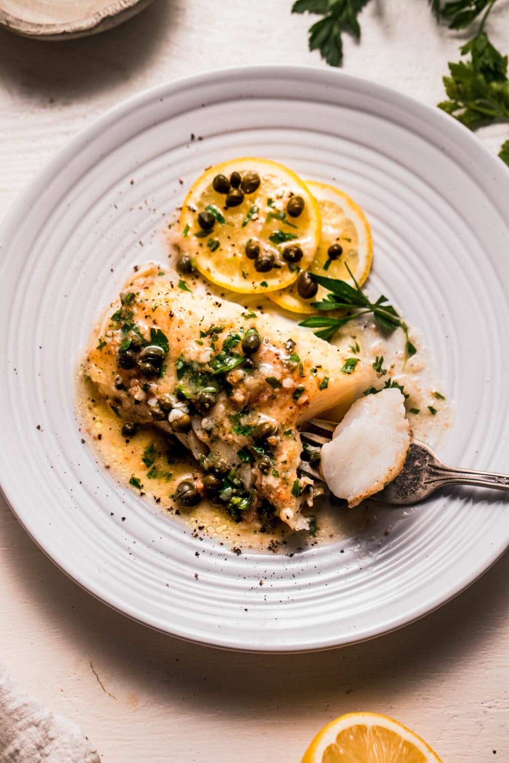 Scallop Piccata (Pan-Seared Scallops with Lemon Caper Sauce)