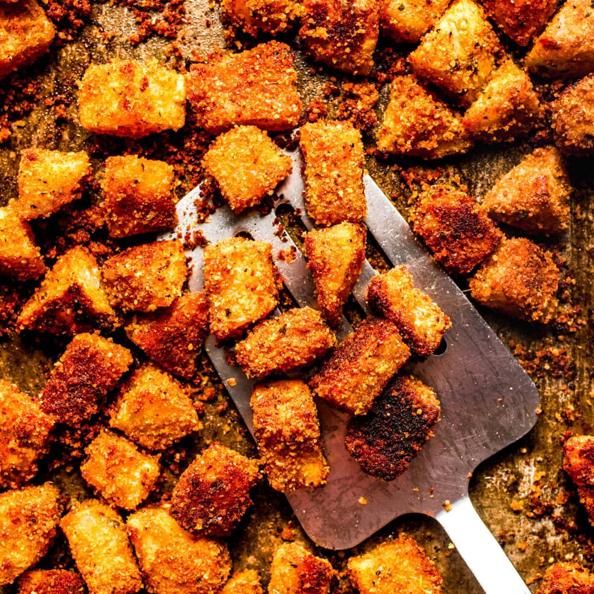 Easy Shake and Bake Potatoes Recipe (SO Crispy & Delicious!)