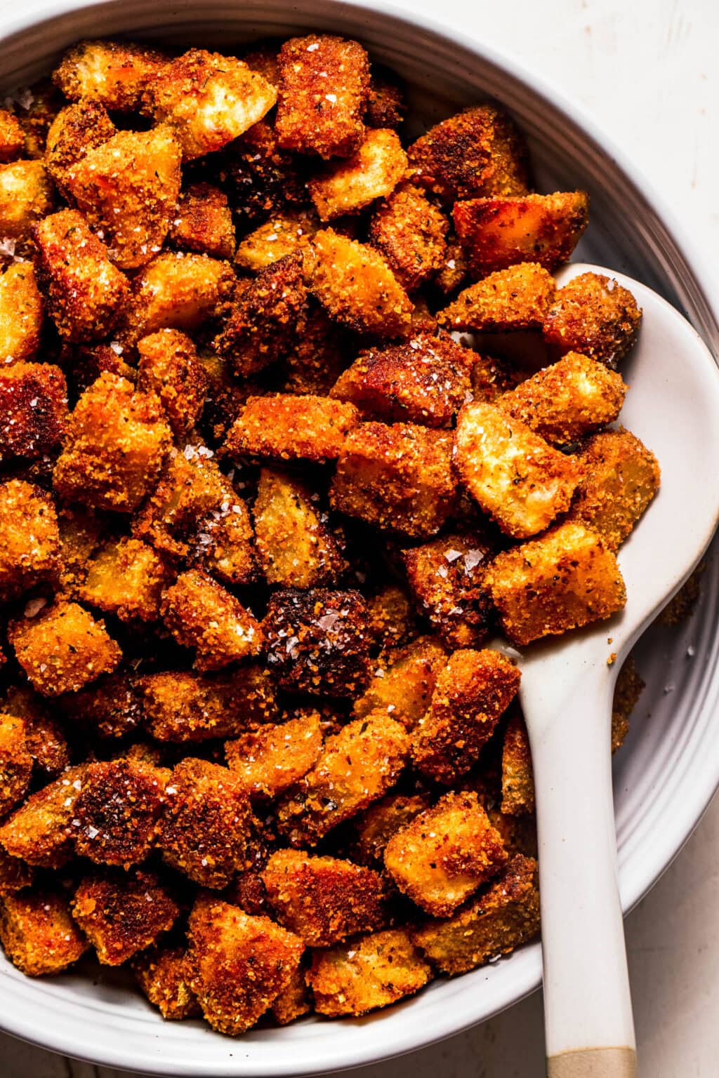 Easy Shake and Bake Potatoes Recipe (SO Crispy & Delicious!)