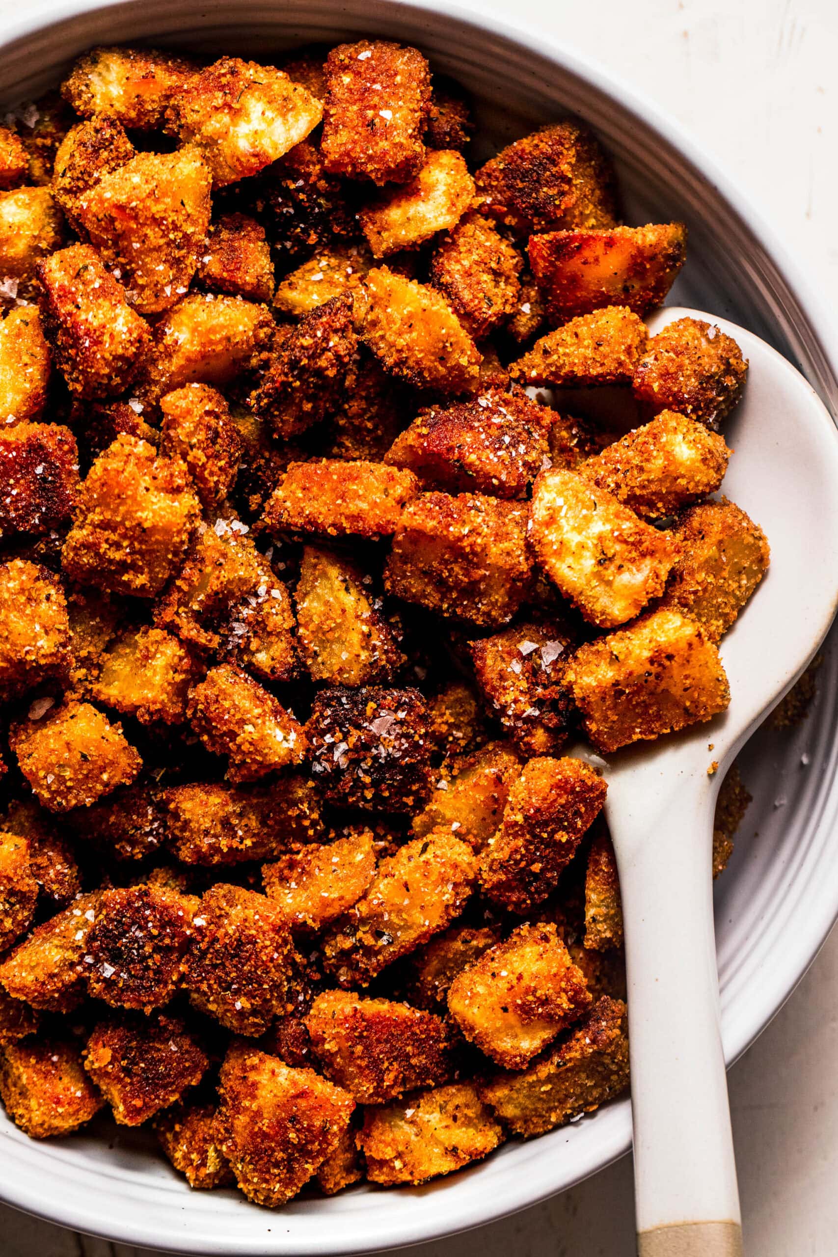 Easy Shake and Bake Potatoes Recipe (SO Crispy & Delicious!)